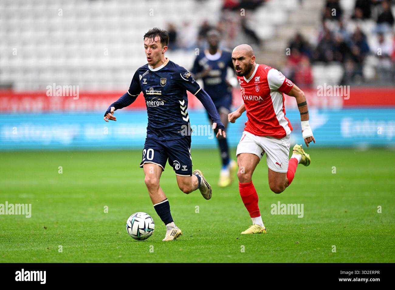 10 Teddy TEUMA (sdr) - 20 Enzo BARDELI (usld) during the Ligue 2 BKT ...