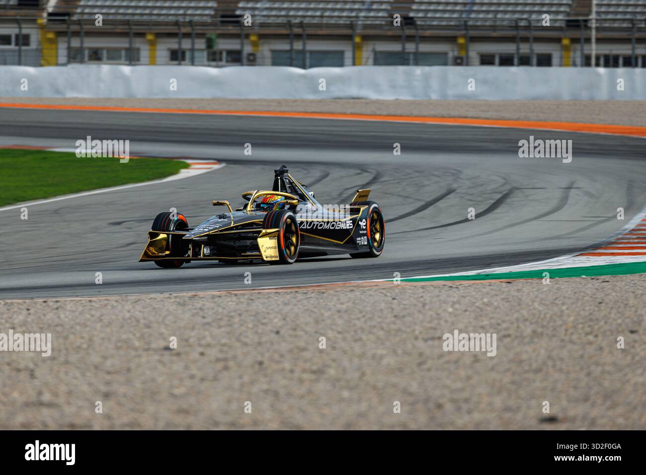 Valencia, Spain. 31st Oct 2025. Jessica Edgar of DS Penske Formula E ...