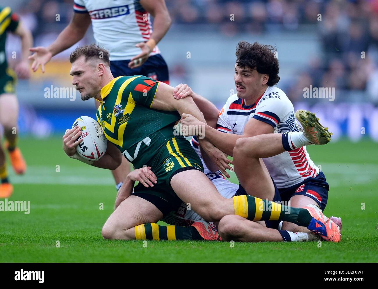 Australia's Angus Crichton (left) and England's Herbie Farnworth (right ...