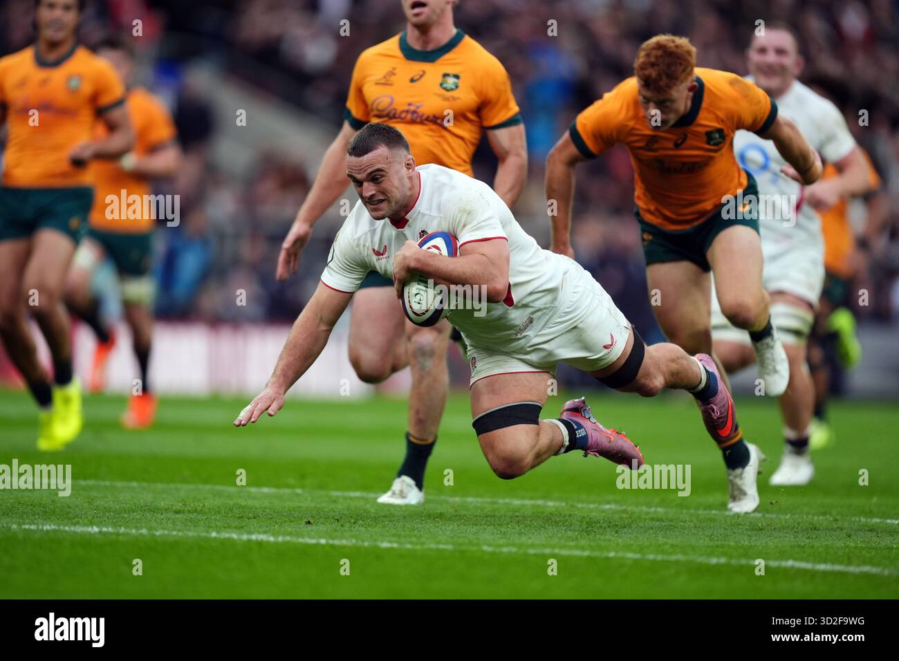 England’s Ben Earl scores his sides first try of the game during the ...
