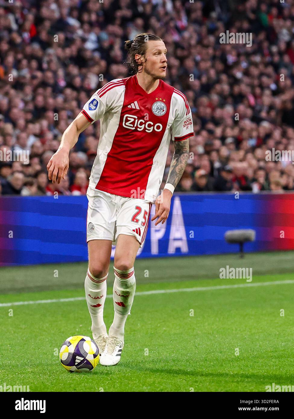 AMSTERDAM, NETHERLANDS - NOVEMBER 1: Wout Weghorst of AFC Ajax runs ...