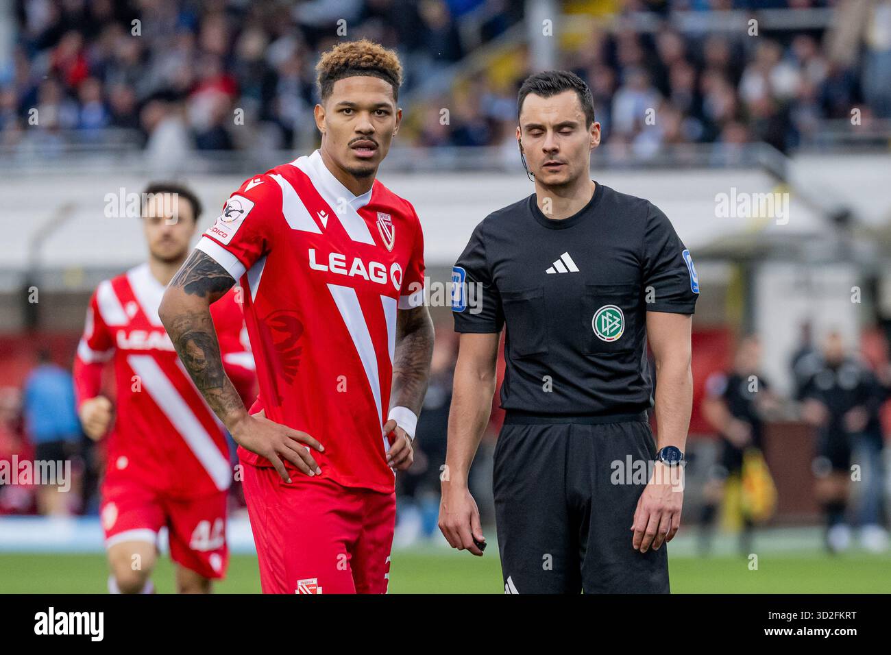 Justin Butler (FC Energie Cottbus, #31) - aufgrund eines offenbar ...