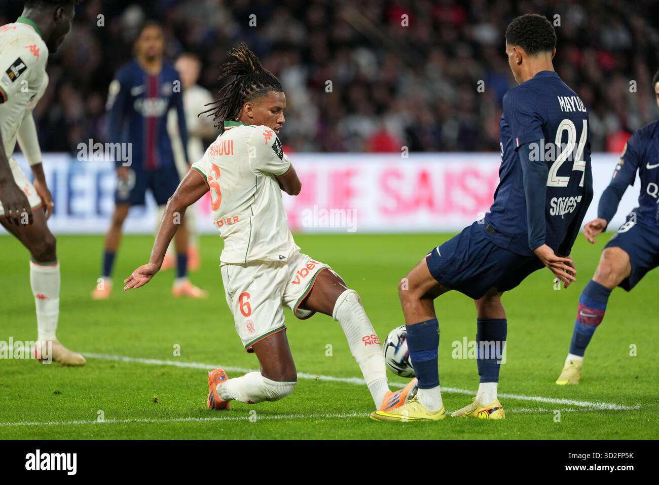 06 Hicham BOUDAOUI (ogcn) during the Ligue 1 McDonald's match between ...