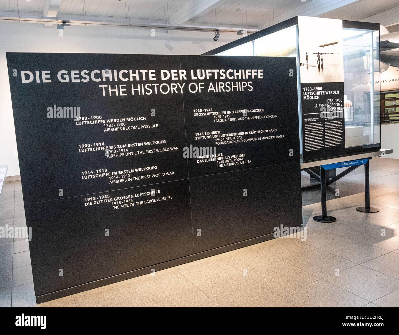 Geschichte der luftschiffe hi-res stock photography and images - Alamy