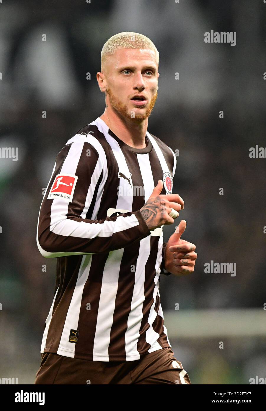 Louis Oppie (St. Pauli) Hamburg, November 1, 2025, Football, Bundesliga ...