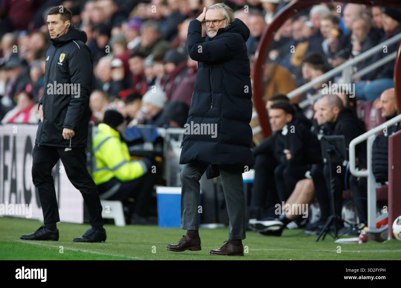 Dundee manager Steven Pressley during the William Hill Premiership ...