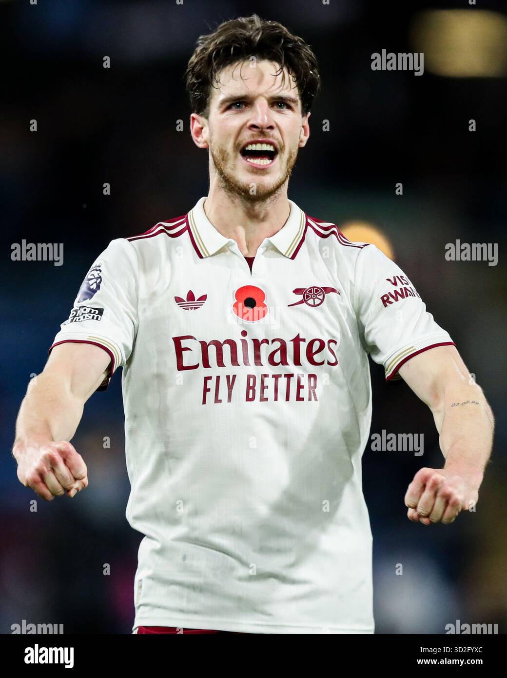 Declan Rice of Arsenal celebrates 0-2 win after the Premier League ...