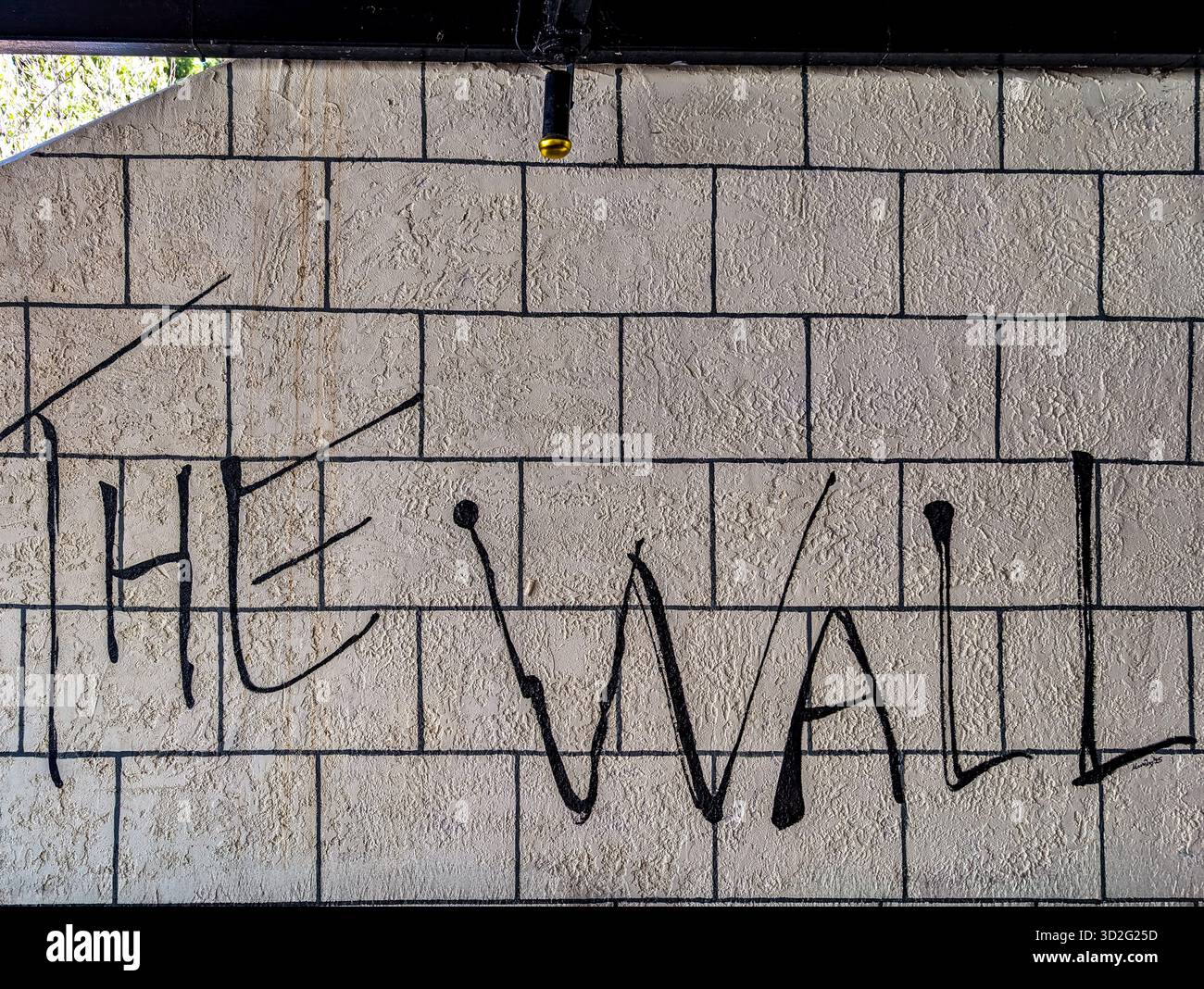 Pink floyd wall hi-res stock photography and images - Alamy