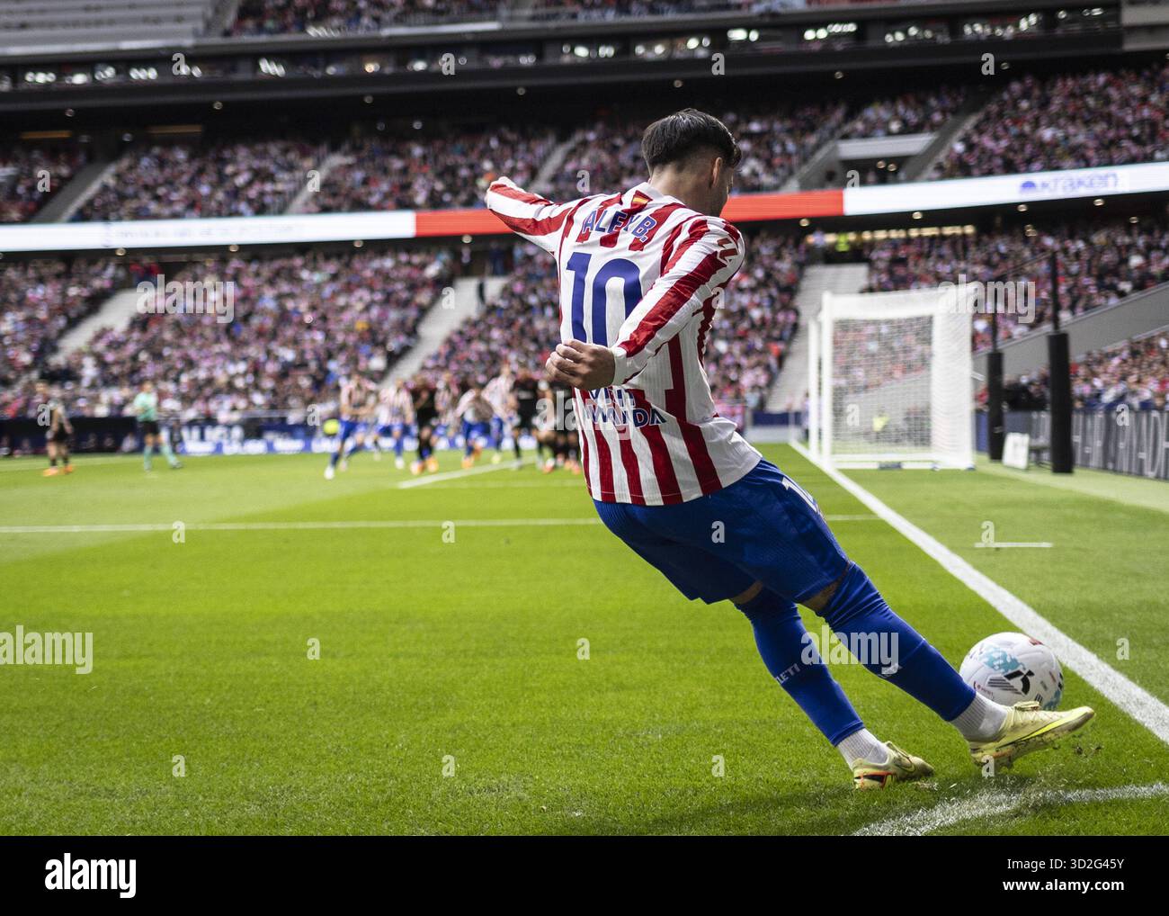 MADRID, SPAIN - OCTOBER 18: Álex Baena of Atletico Madrid takes a ...