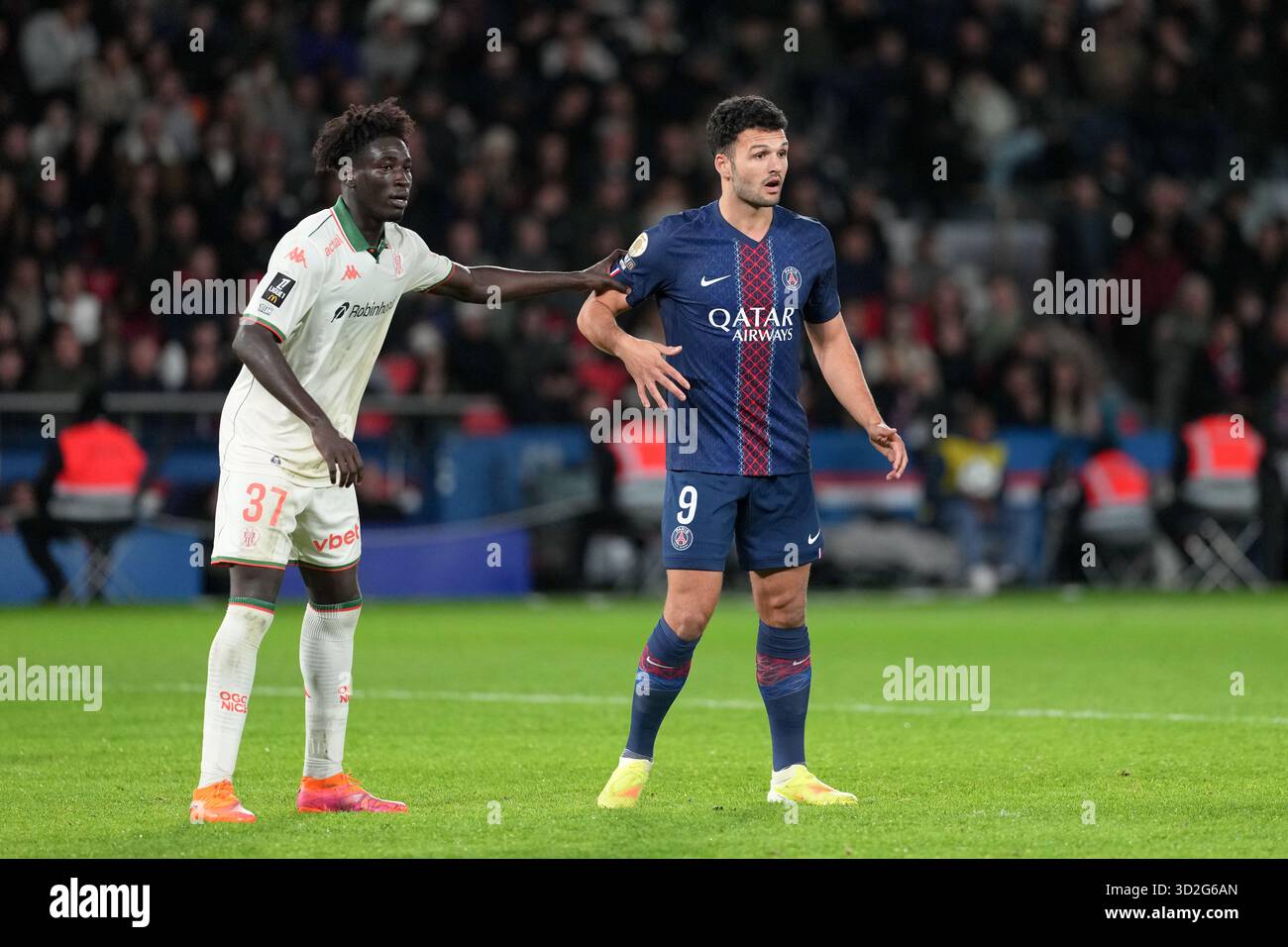 37 Kojo PEPRAH OPPONG (ogcn) - 09 Goncalo MATIAS RAMOS (psg) during the ...