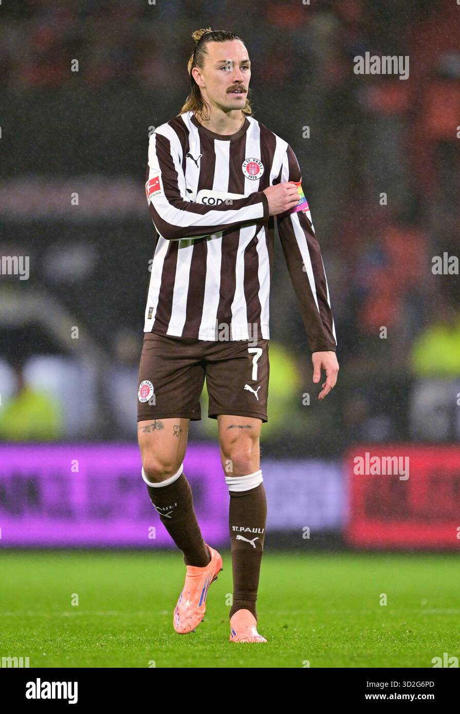 Jackson Irvine (St. Pauli) Hamburg, November 1, 2025, Soccer ...