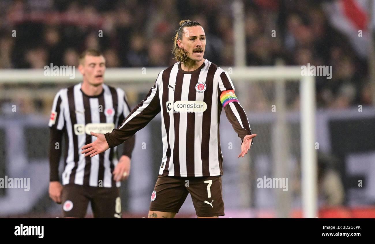 Jackson Irvine (St. Pauli) Hamburg, November 1, 2025, Football ...