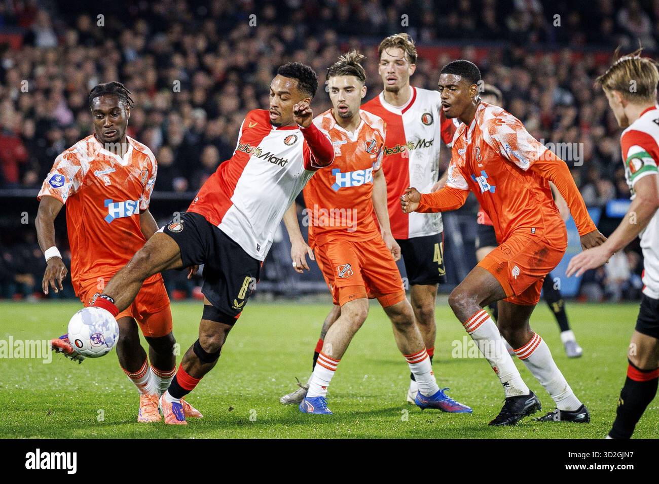 ROTTERDAM - (l-r) Gibson Yah of FC Volendam and Quinten Timber of ...