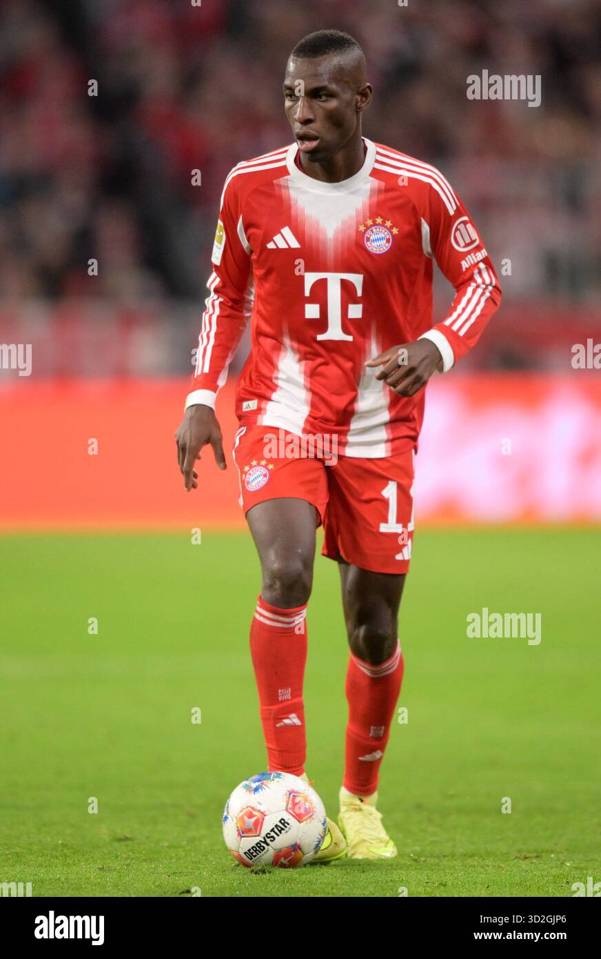 Nicolas Jackson (Bayern) Munich, November 1, 2025, Soccer, Bundesliga [Bundesliga], FC FC Bayern ...