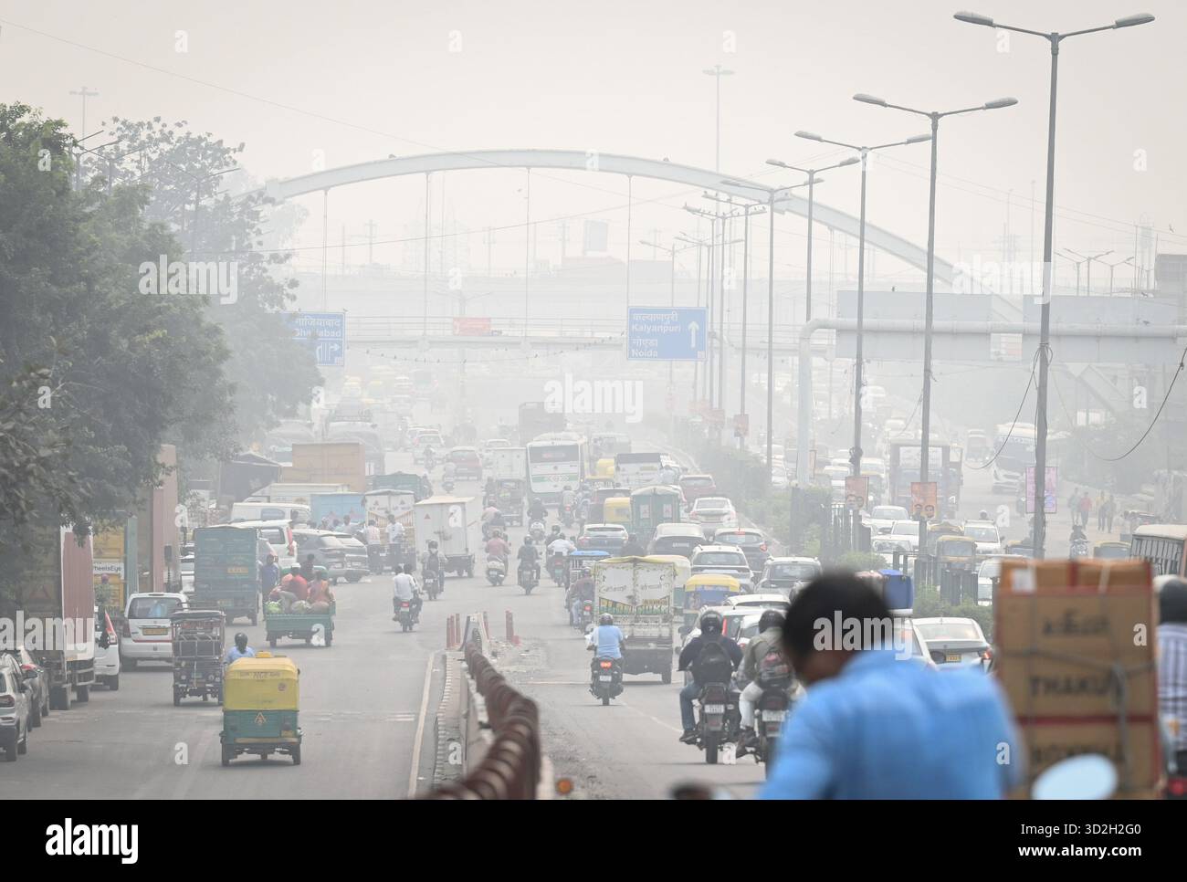 NEW DELHI, INDIA - NOVEMBER 1: A thick layer of smog seen engulfed ...
