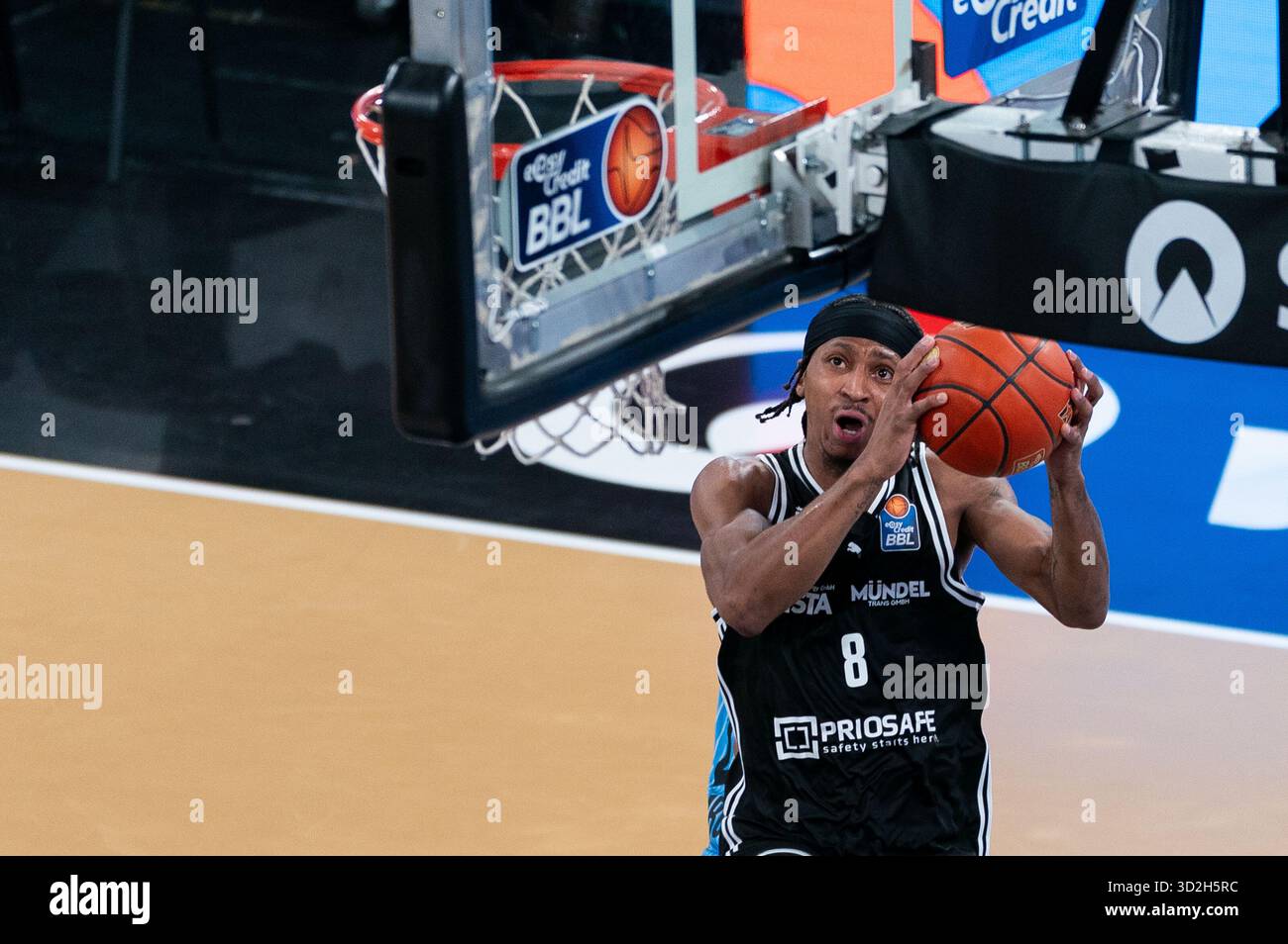 Demarcus Demonia (BMA365 Bamberg Baskets, #08) beim Korbleger, GER ...