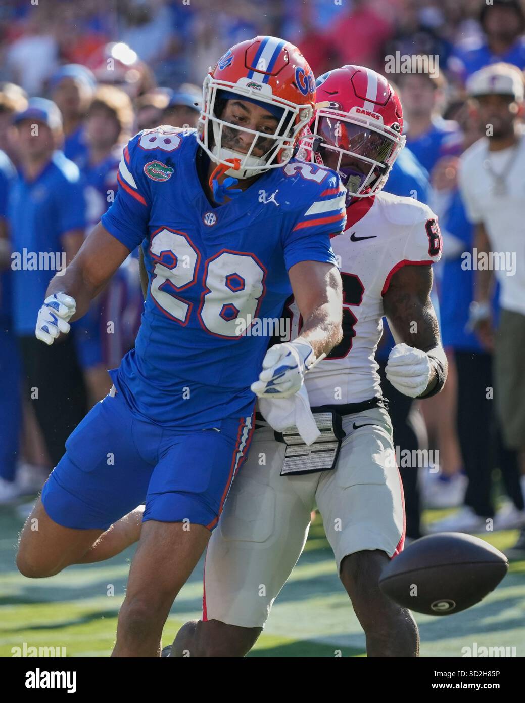 Florida cornerback Devin Moore (28) breaks up a pass intended for ...