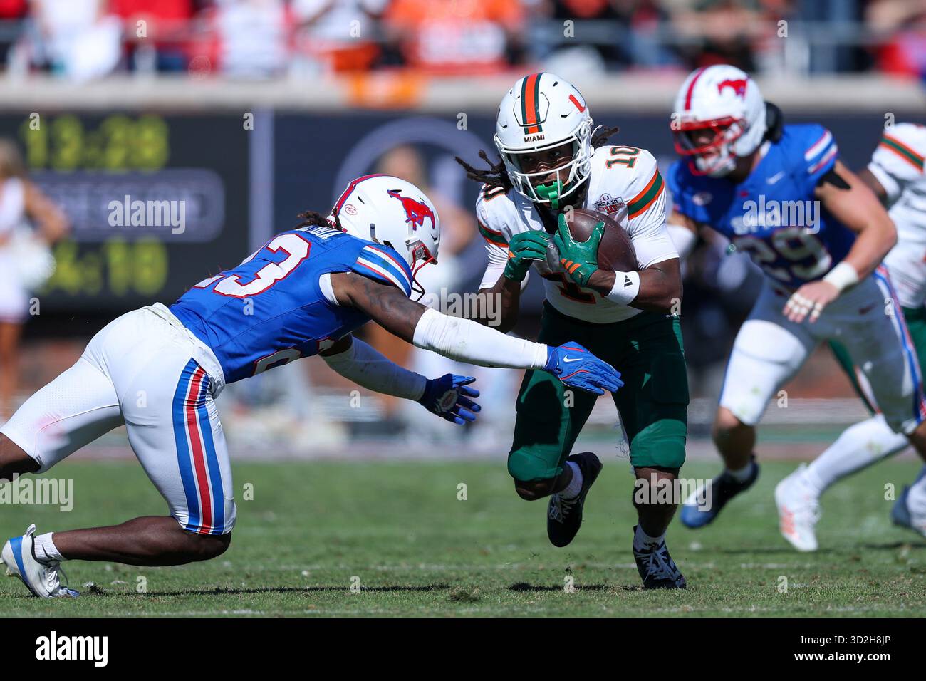 November 1, 2025: Miami Hurricanes wide receiver Malachi Toney (10 ...