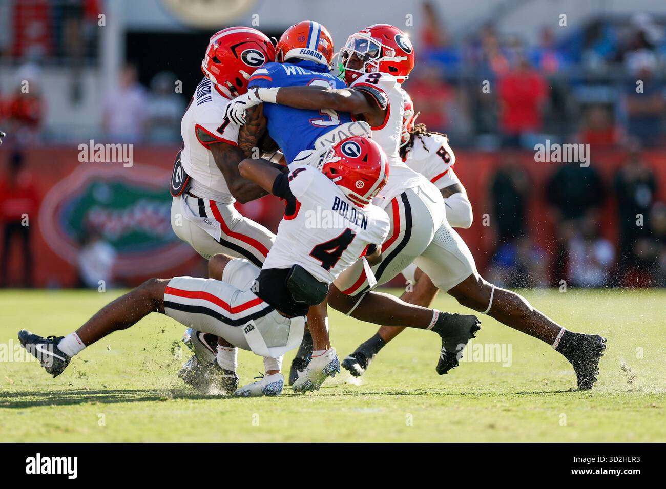 JACKSONVILLE, FL - NOVEMBER 01: Georgia Bulldogs defensive back Ellis ...