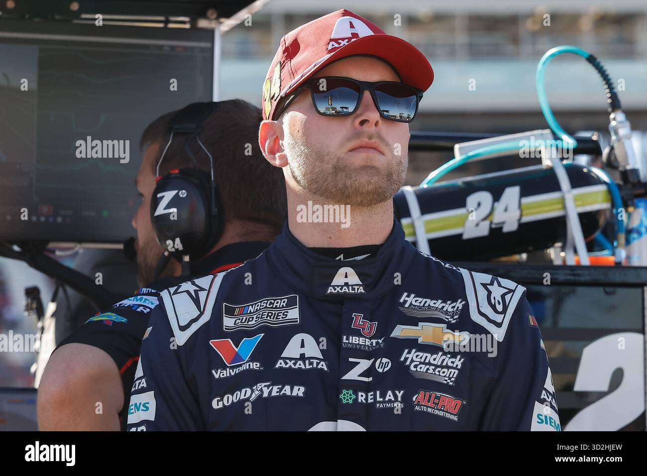 AVONDALE, AZ - NOVEMBER 01: William Byron (#24 Hendrick Motorsports ...
