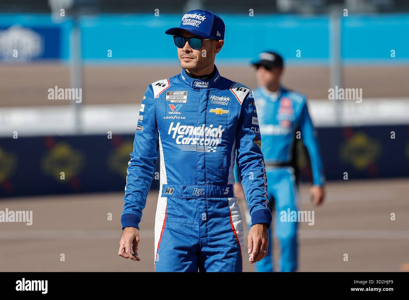 AVONDALE, AZ - NOVEMBER 01: Kyle Larson (#5 Hendrick Motorsports ...