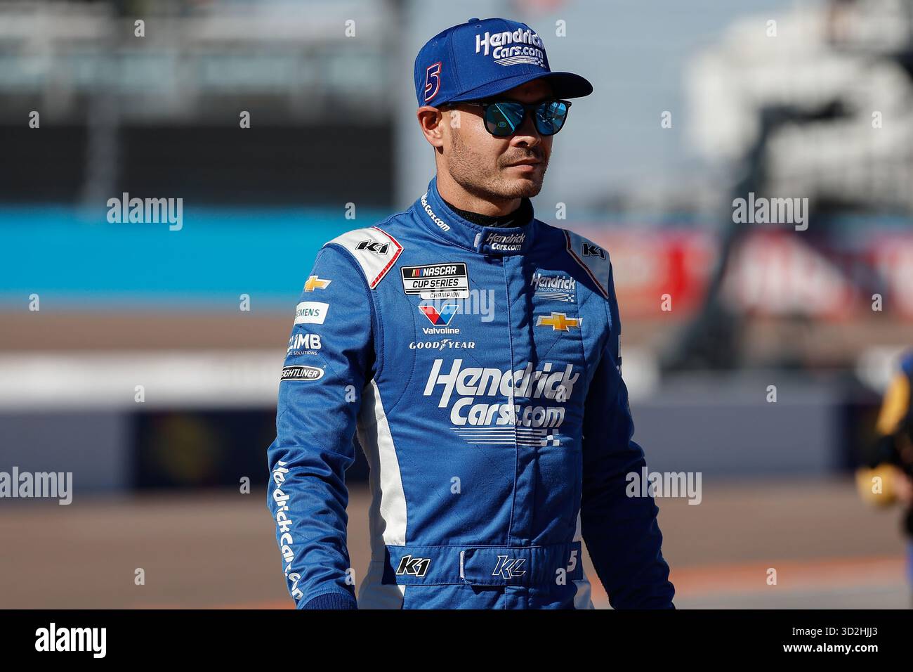 AVONDALE, AZ - NOVEMBER 01: Kyle Larson (#5 Hendrick Motorsports ...