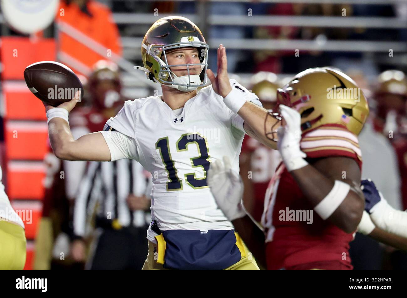 Notre Dame quarterback CJ Carr (13) eyes a receiver during the second ...