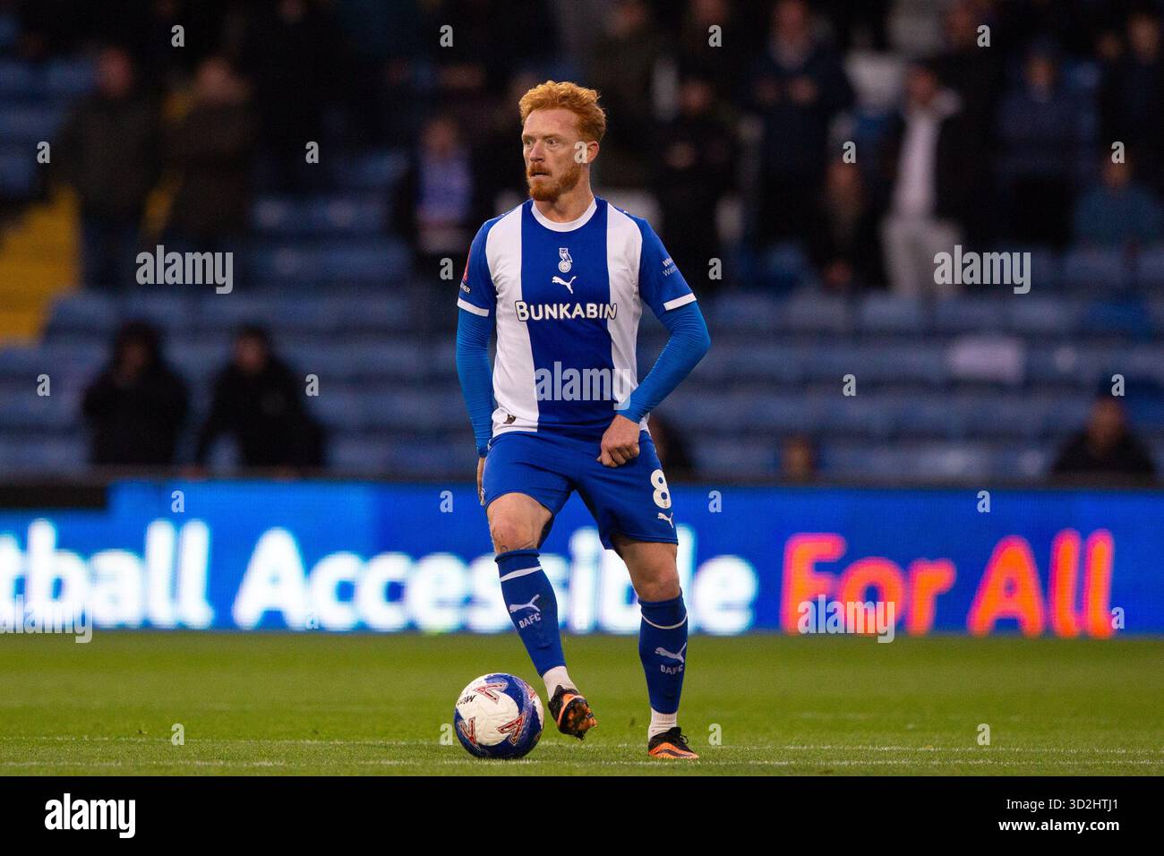 Boundary Park, Oldham, England, 1st November 2025 Ryan Woods (8 Oldham ...