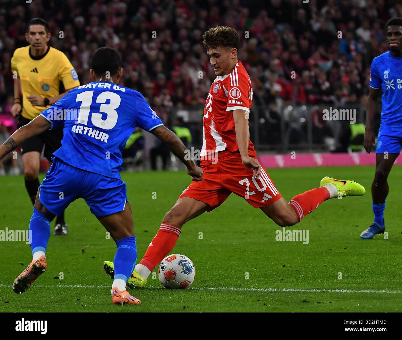 November 1, 2025, Allianz Arena, Munich, GER, 1.FBL, FC Bayern Munich ...