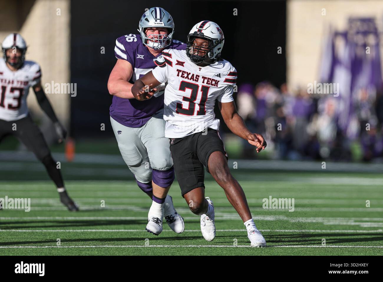 MANHATTAN, KS - NOVEMBER 01: Texas Tech Red Raiders linebacker David ...