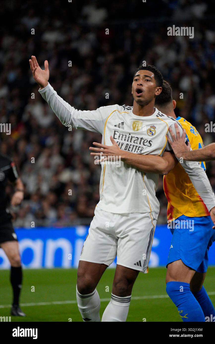 MADRID, SPAIN - NOVEMBER 1, 2025: Jude Bellingham of Real Madrid during ...