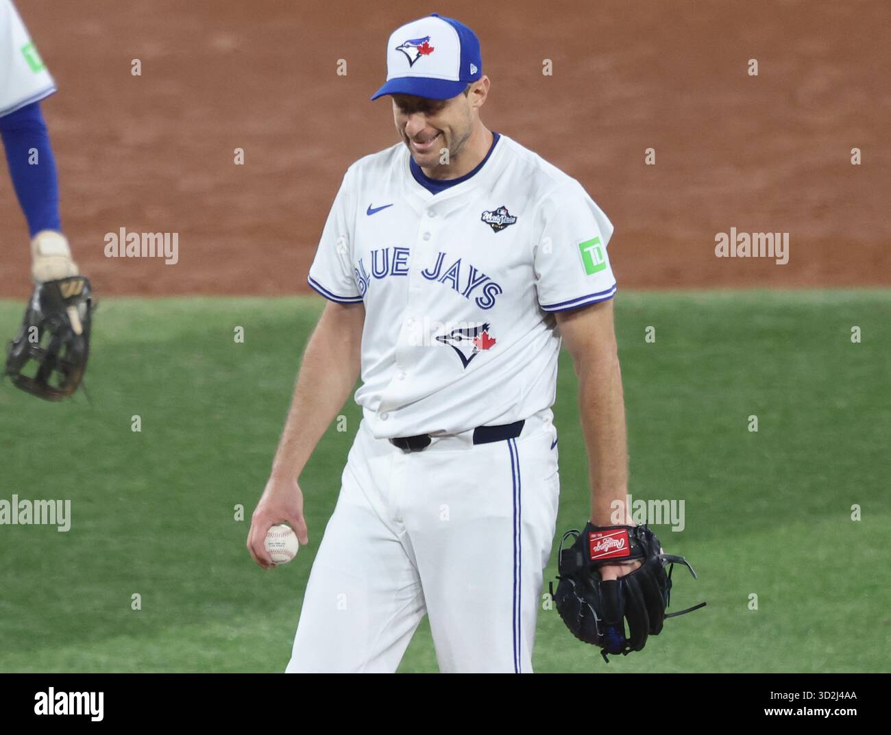 Toronto Blue Jays starting pitcher Max Scherzer (31) is taken out the ...