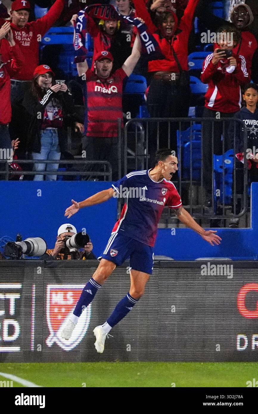 FC Dallas forward Petar Musa celebrates scoring a goal during the first ...