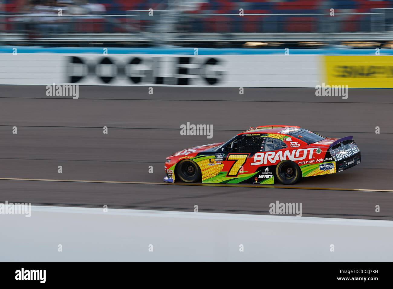 AVONDALE, AZ - NOVEMBER 01: Justin Allgaier (#7 JR Motorsports BRANDT ...