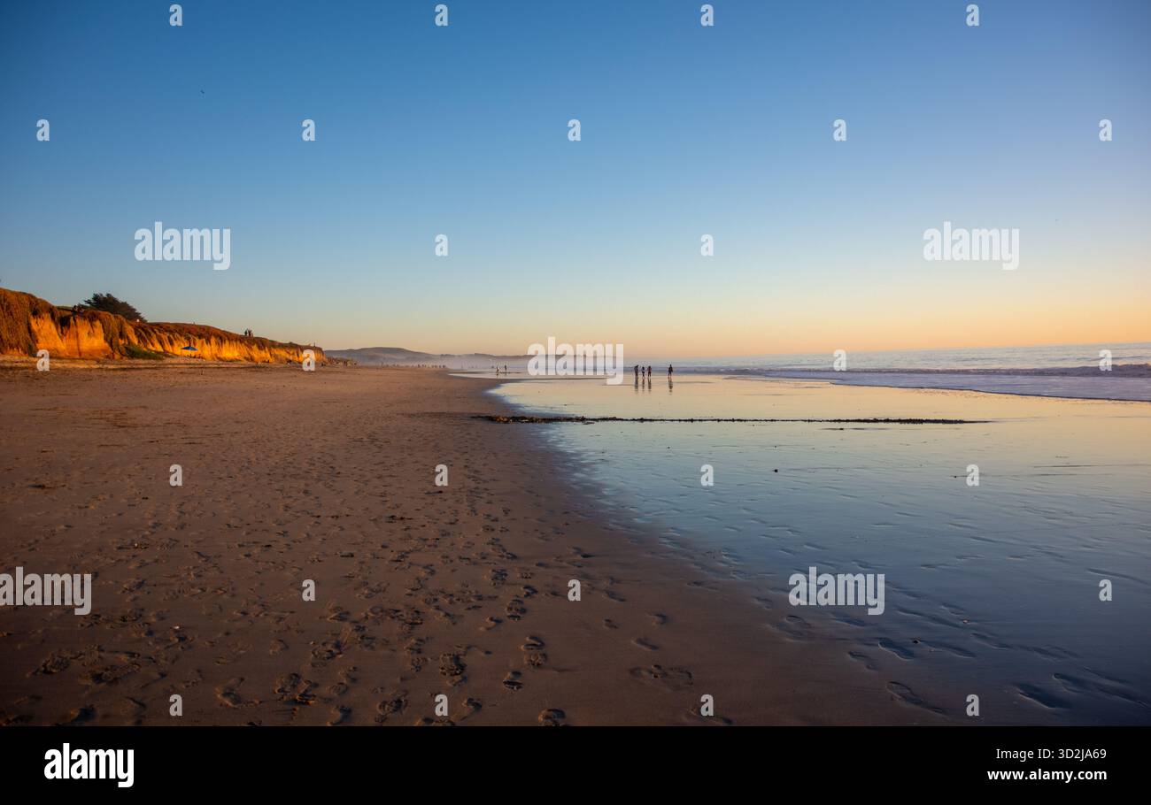 Golden steps bay hi-res stock photography and images - Alamy