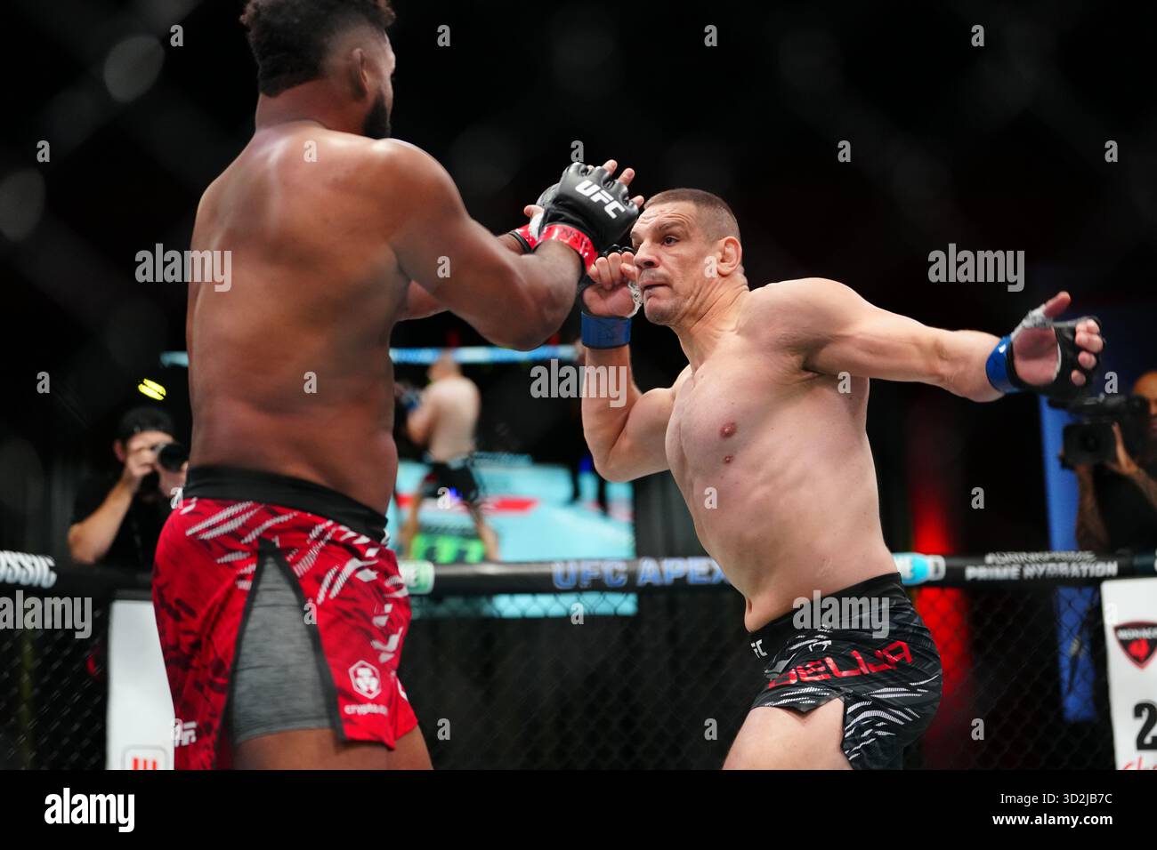 LAS VEGAS, NV - OCT 1: Waldo Cortes-Acosta and Ante Delija meet in the ...