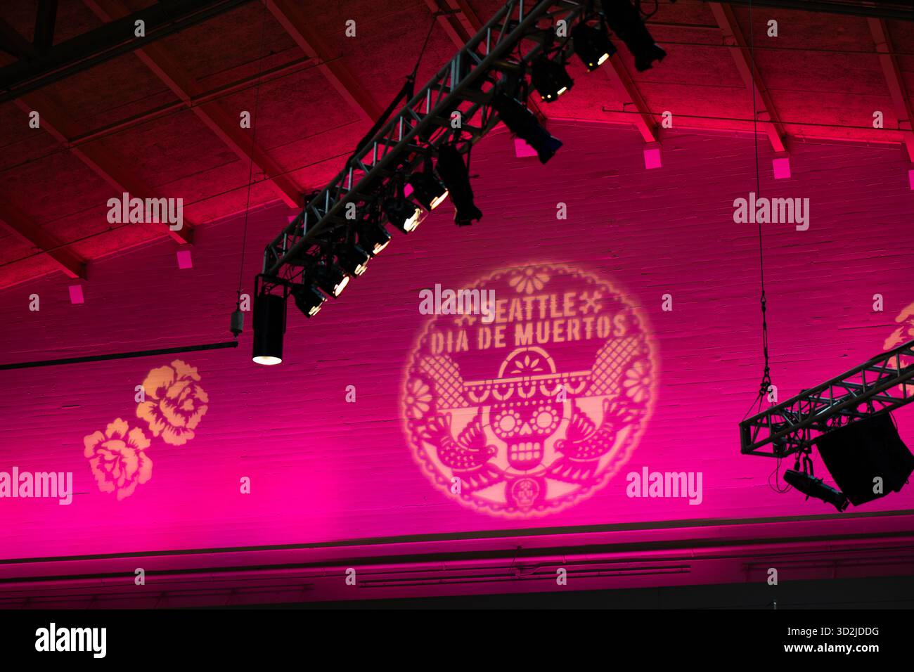 Seattle, USA. 1st Nov 2025. The two Dia De Muertos Day Of The Dead ...