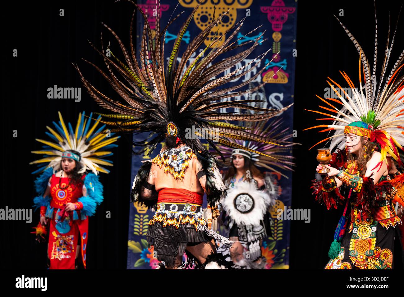 Seattle, USA. 1st Nov 2025. The two Dia De Muertos Day Of The Dead ...