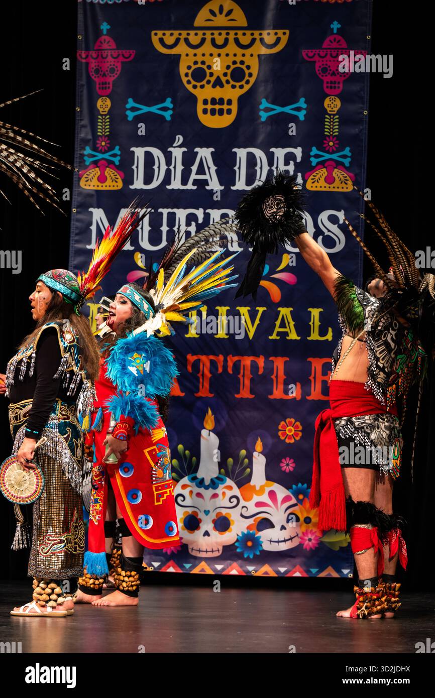 Seattle, USA. 1st Nov 2025. The two Dia De Muertos Day Of The Dead ...