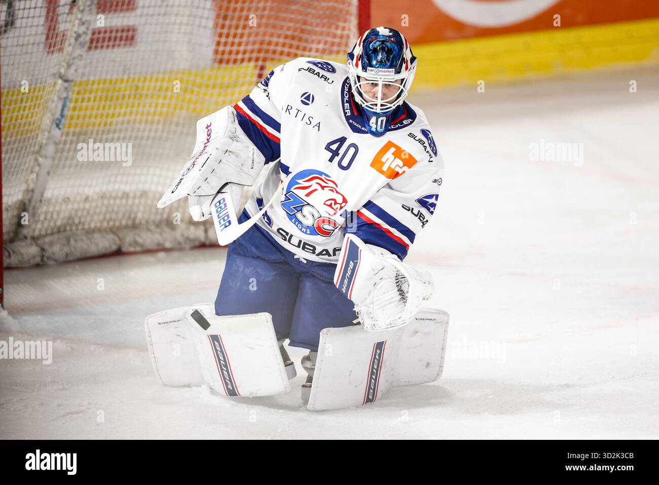 01/11/2025, Bern, PostFinance Arena, NL: SC Bern - ZSC Lions, #40 ...