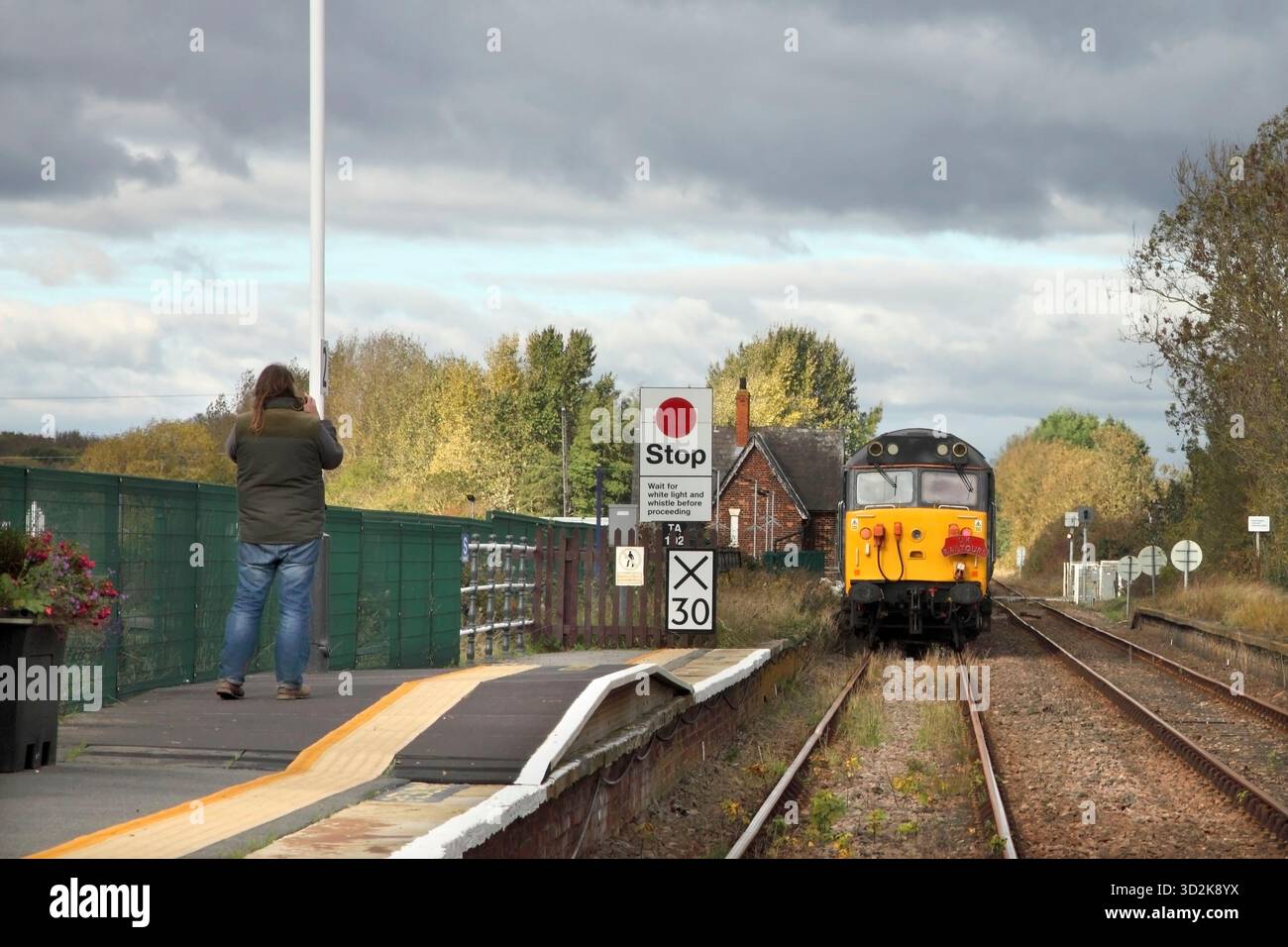 Thornton abbey station hi-res stock photography and images - Alamy