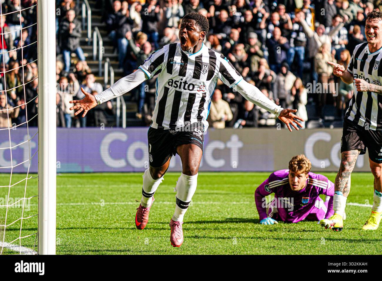 ALMELO, NETHERLANDS - NOVEMBER 2: Bryan Limbombe of Heracles Almelo ...