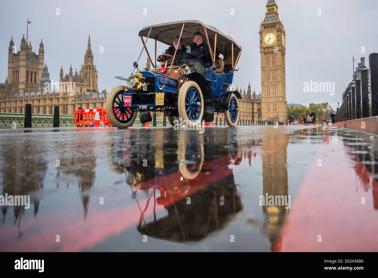 Rainy day london 1905 hi-res stock photography and images - Alamy