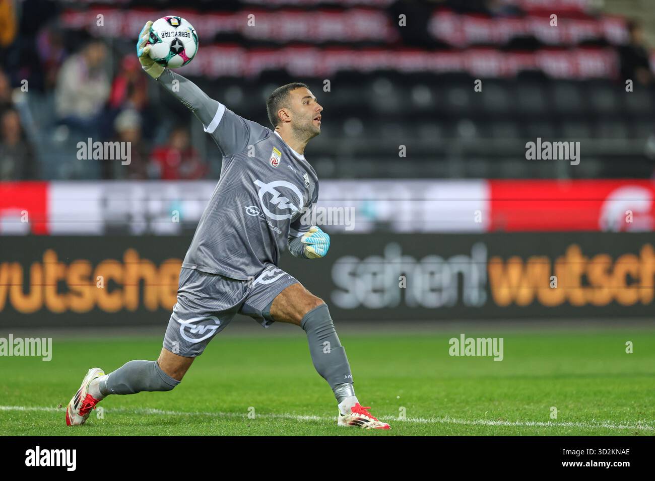 Austrian Bundesliga football match between Grazer AK 1902 and SCR ...