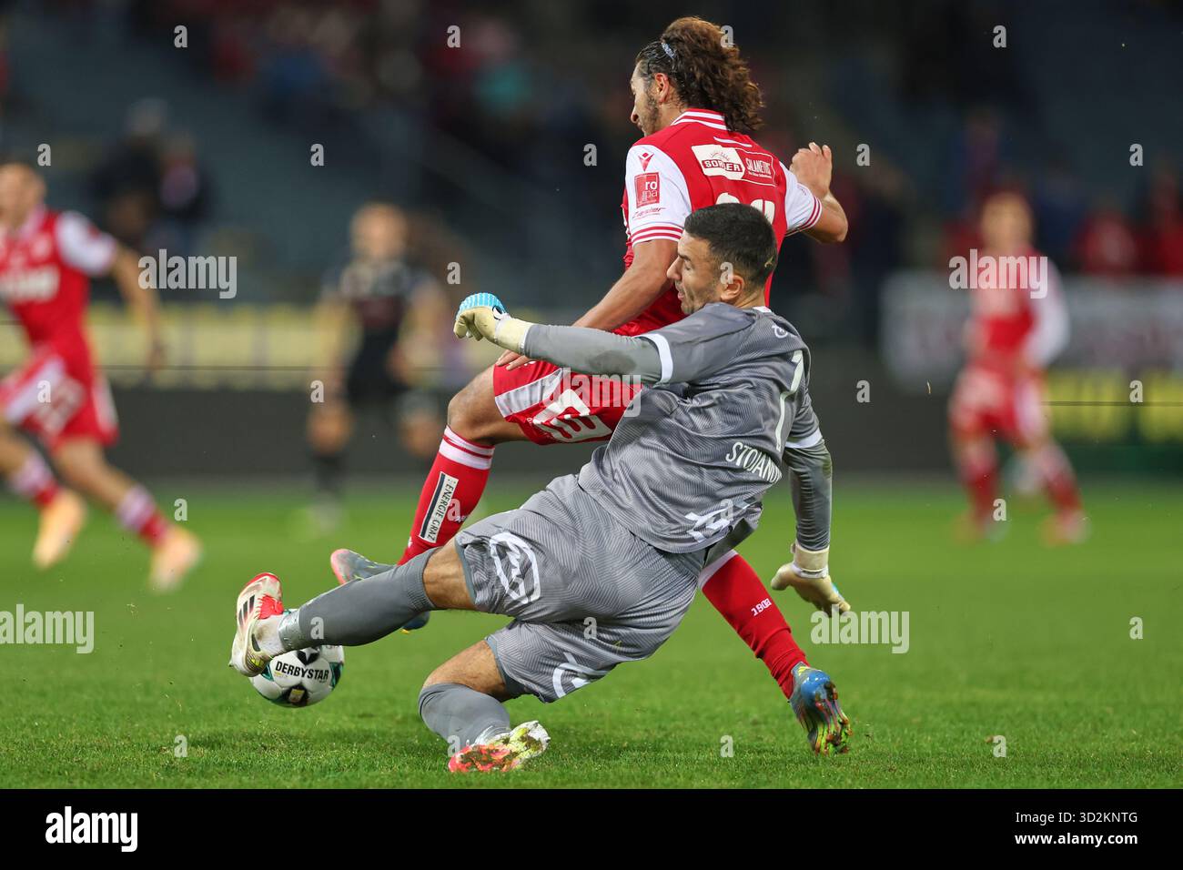 Austrian Bundesliga football match between Grazer AK 1902 and SCR ...
