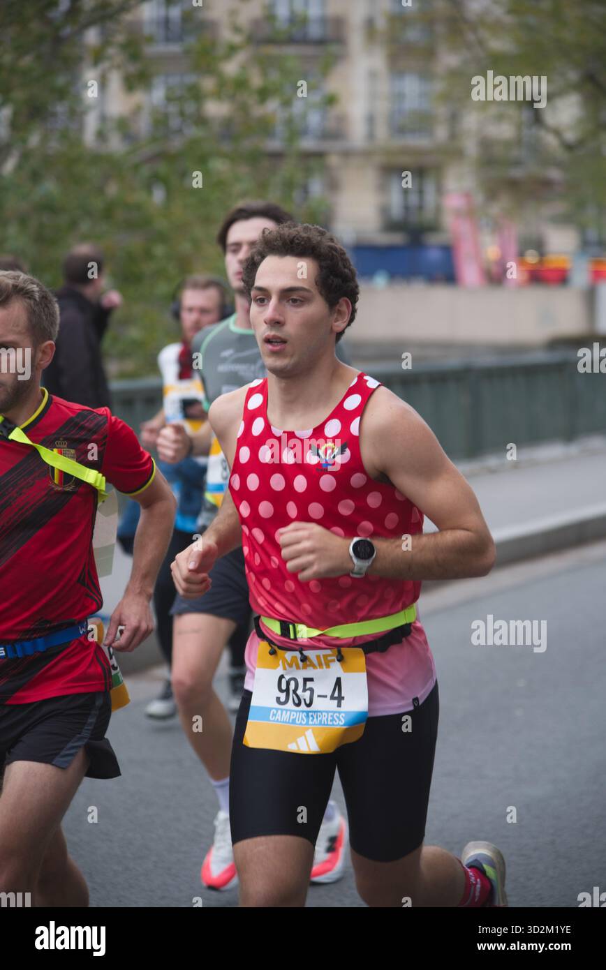 PARIS ON RELAY: THE EKIDEN UNDER THE WATCHFUL EYE OF THE IRON LADY ...