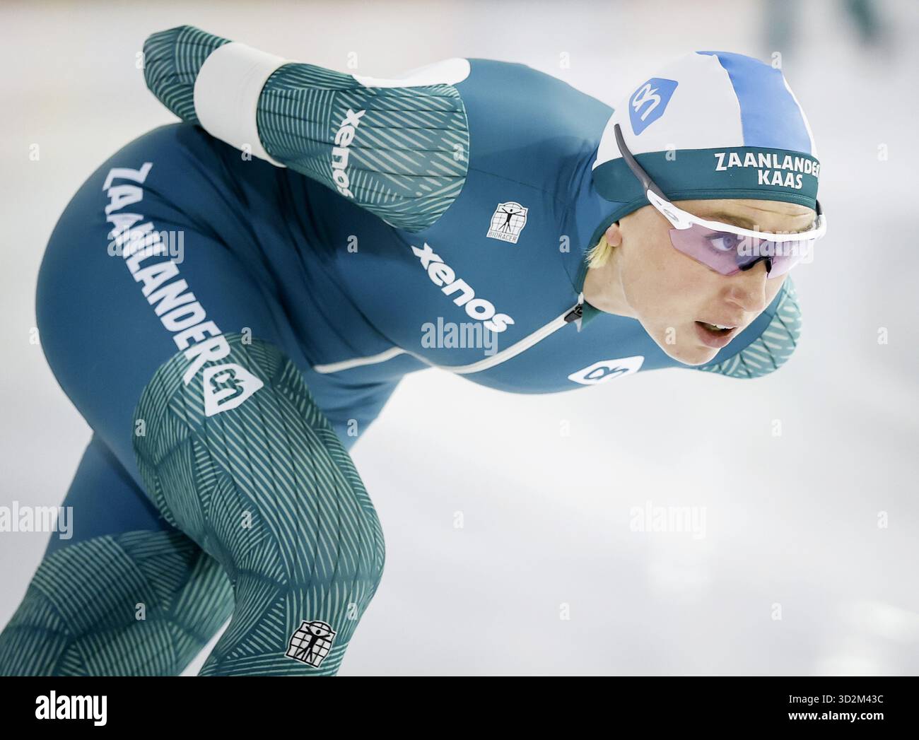 HEERENVEEN - Merel Conijn in action in the women's 5,000 meters during ...