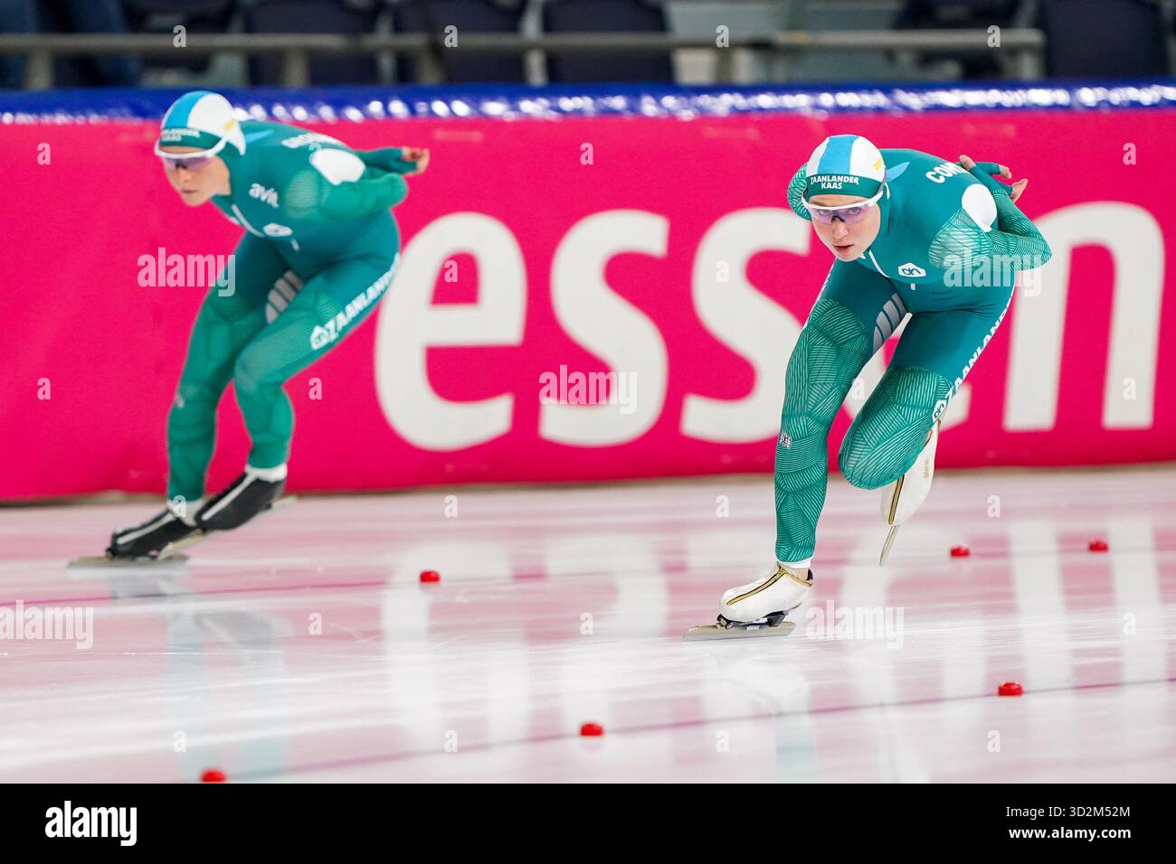 HEERENVEEN, NETHERLANDS - NOVEMBER 2: Marijke Groenewoud of Team ...
