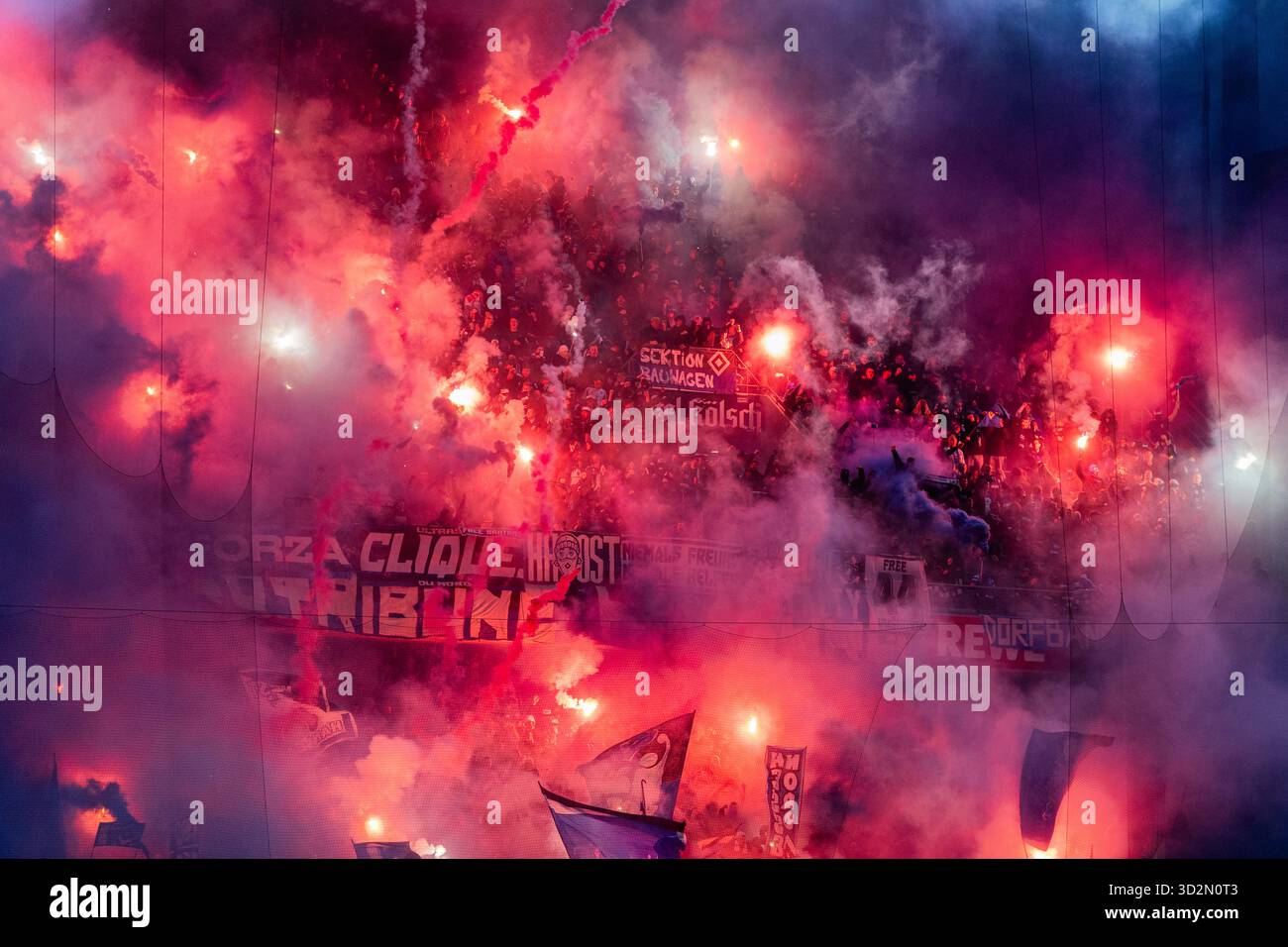 02 November 2025, North Rhine-Westphalia, Cologne: Soccer: Bundesliga ...