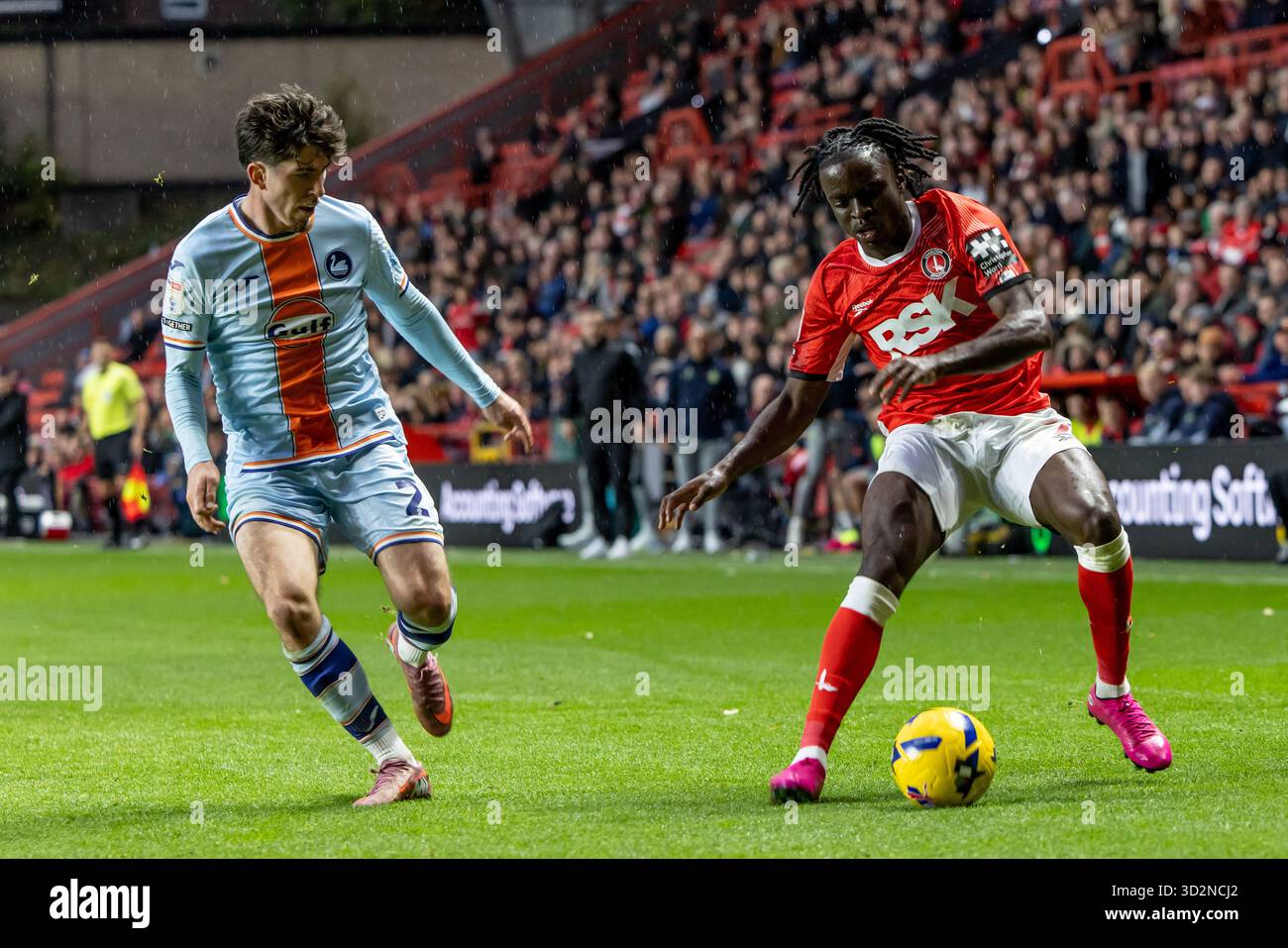 Tyreece campbell charlton athletic hi-res stock photography and images ...